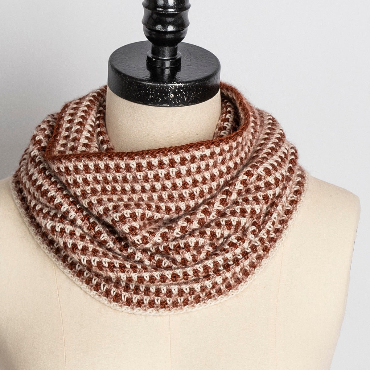 Lexington/Covington Cowl – Monarch Knitting
